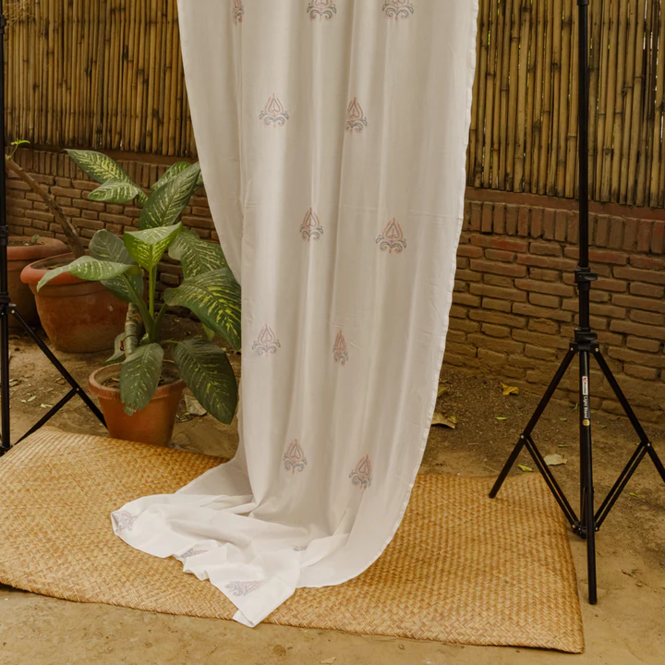 Curtains | Home Furnishings | Rangsutra